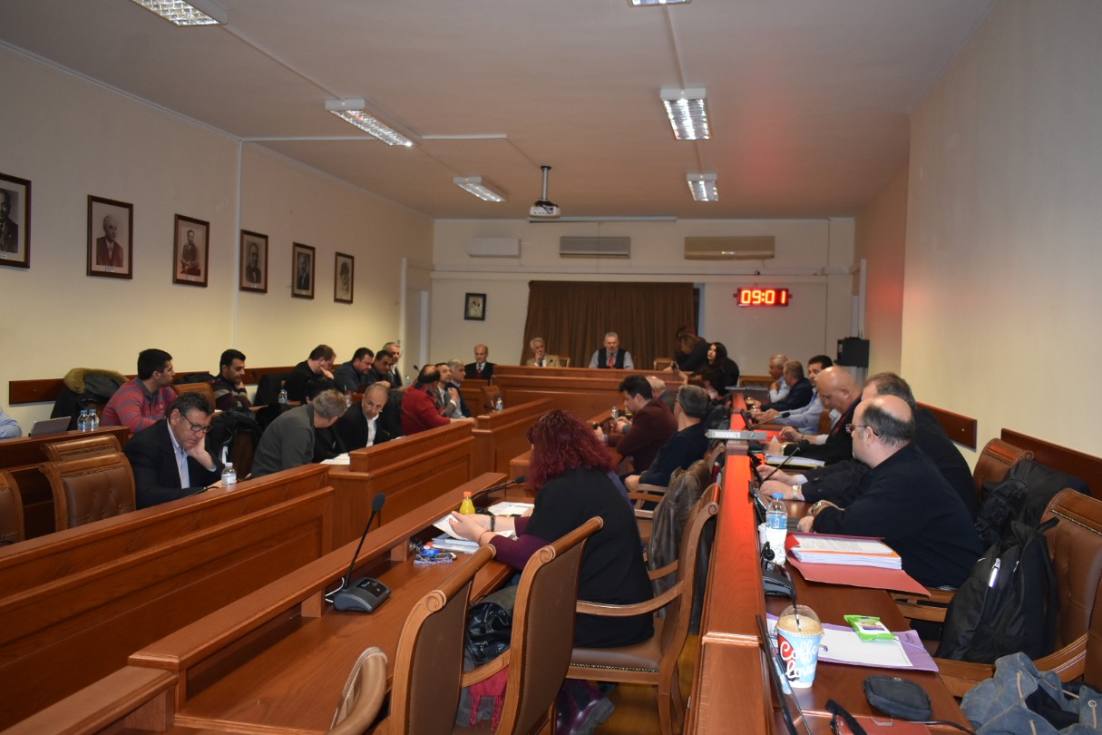 35% ΜΕΙΩΣΗ ΣΤΑ ΔΗΜΟΤΙΚΑ ΤΕΛΗ - ΟΜΟΦΩΝΗ Η ΑΠΟΦΑΣΗ ΤΟΥ ΔΗΜΟΤΙΚΟΥ ...