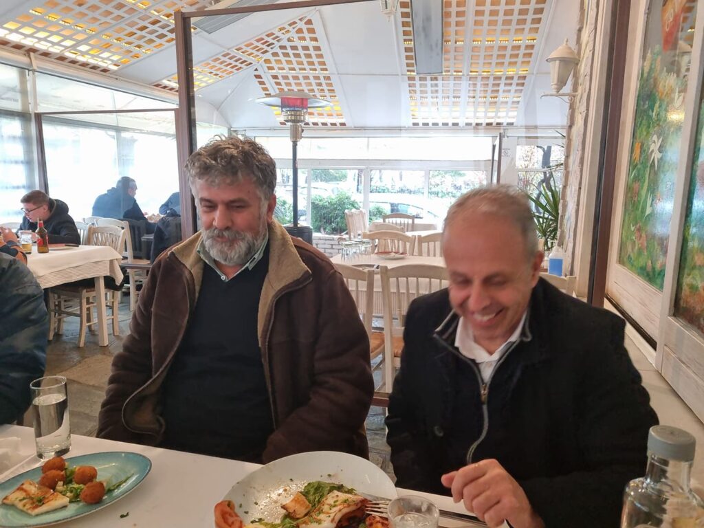 ΣΦΗΝΑΚΙΑ ΚΑΙ ΛΑΒΡΑΚΙΑ - Τα γενέθλιά του γιόρτασε χθες ο επικεφαλής της ...