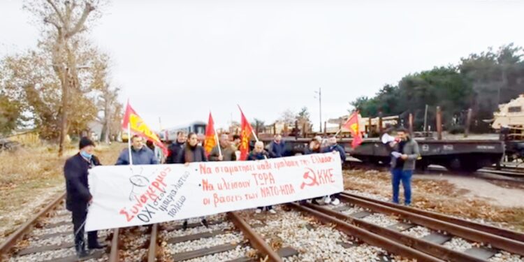 ΑΠΙΣΤΕΥΤΟ! ΕΚΤΡΟΧΙΑΣΤΗΚΕ ΤΡΕΝΟ Στην Αλεξανδρούπολη. Κουβαλούσε άρματα ...