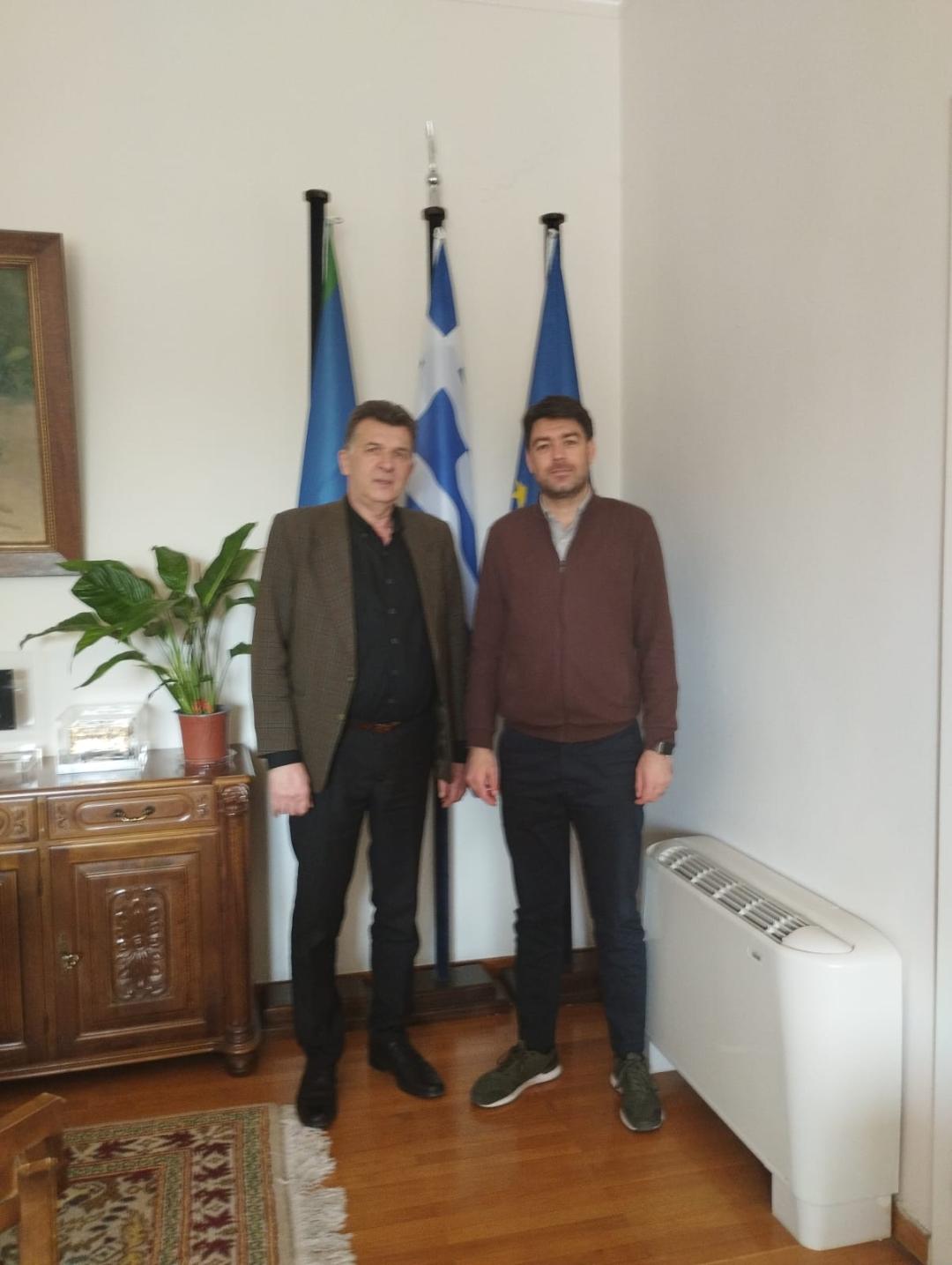 ΕΠΙΣΚΕΨΗ ΤΟΥ ΒΟΥΛΕΥΤΗ ΞΑΝΘΗΣ ΜΠΟΥΡΧΑΝ ΜΠΑΡΑΝ ΣΤΟΝ ΔΗΜΑΡΧΟ ΞΑΝΘΗΣ ΣΤΡΑΤΟ ...